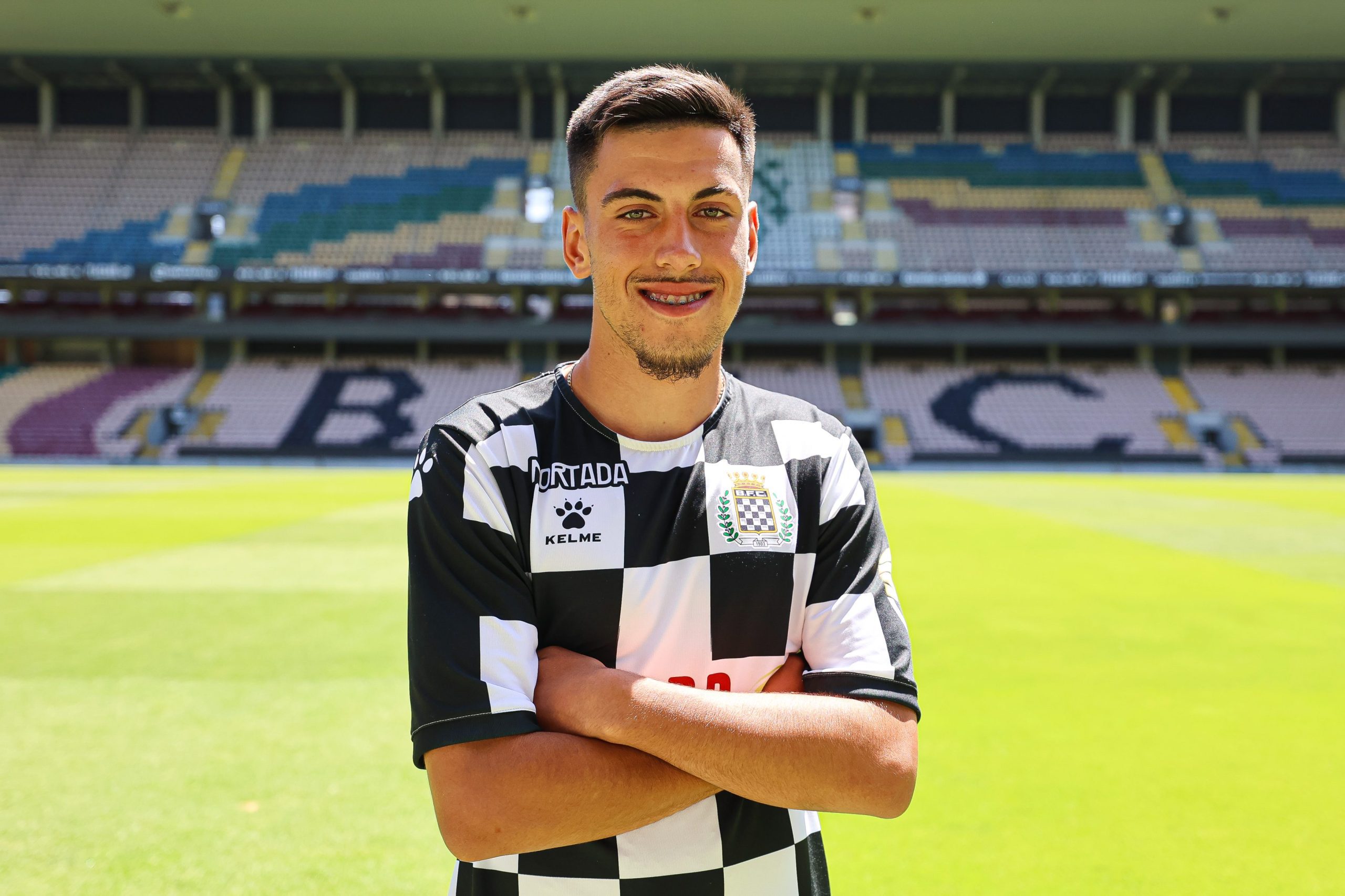 Marco Ribeiro assina contrato até 2027 - BOAVISTA Futebol Clube